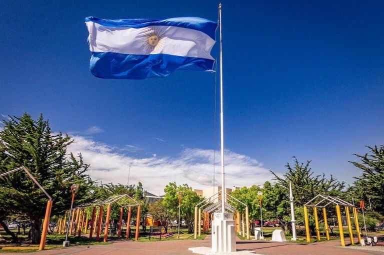 Río Grande: El Municipio organiza los festejos para las fiestas patrias ...